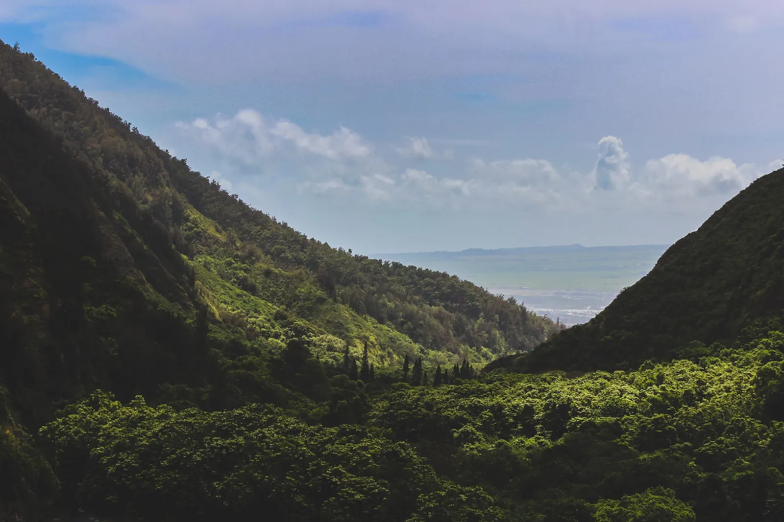ʻĪao Valley State Monument: Sacred History, Reservations & Trail ...
